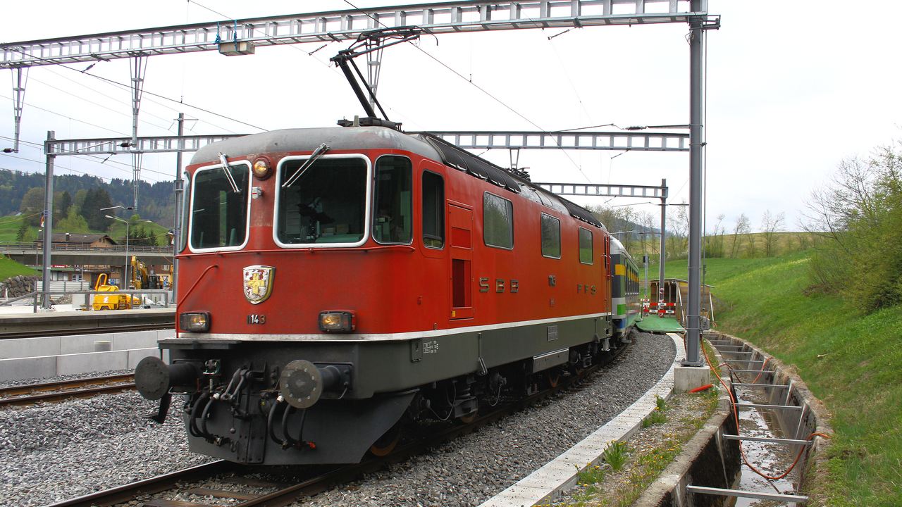 SBB CFF FFS Locomotives série Re 4/4 II , Re 420